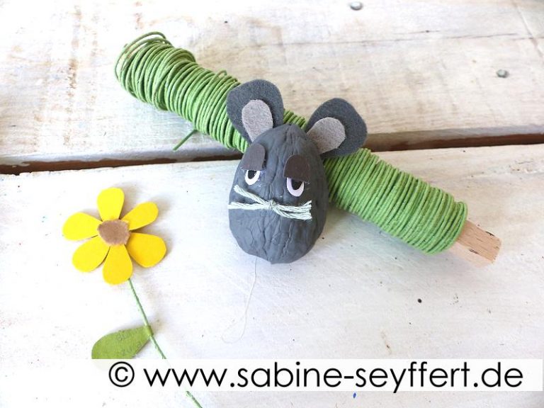 DIY Bastelidee für Kinder: Maus Frederick aus Walnuss & Pappe basteln ...